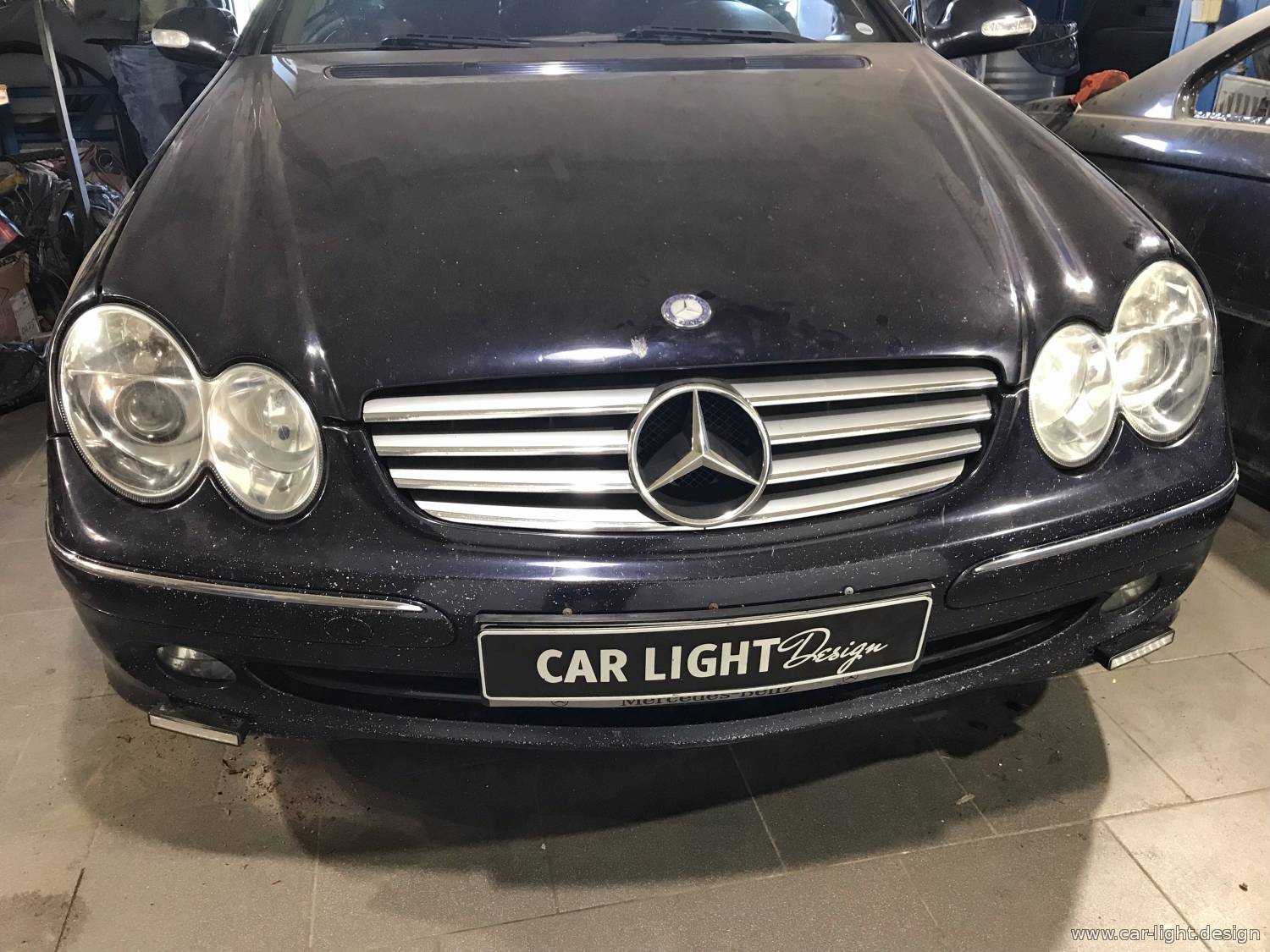 Installation of bi-xenon lenses in Mercedes-Benz W210 headlights